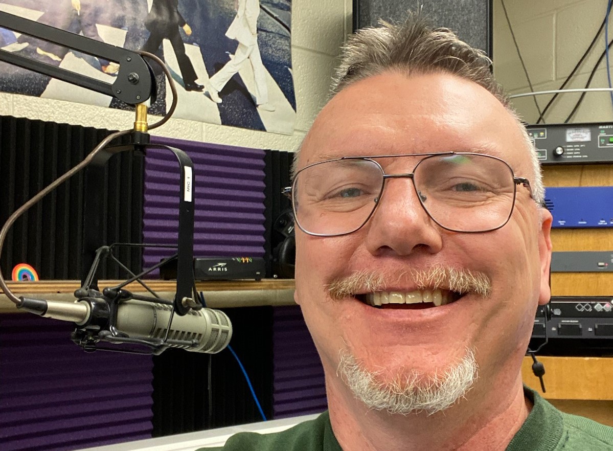 WHFI radio—Building community across the airwaves – The Real WV