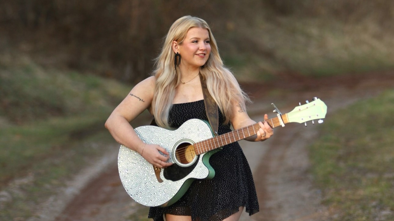 Meet Evie Schaffer, a rhinestone cowgirl from Parkersburg – The Real WV