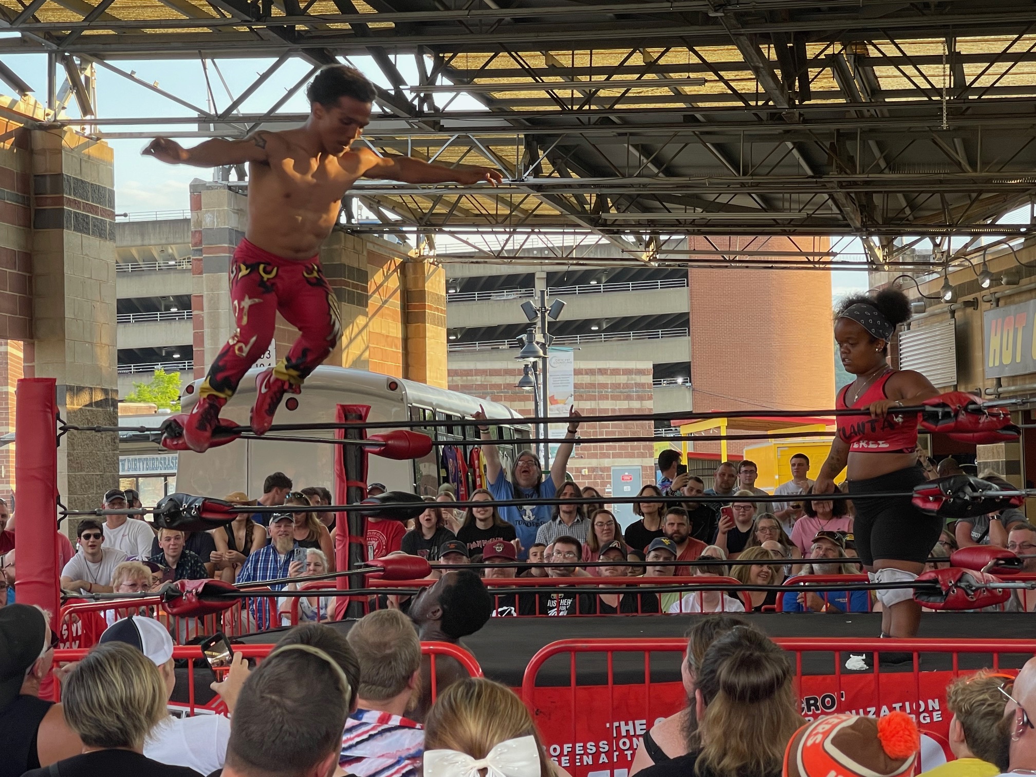 Micro wrestlers bring big smiles to Charleston show – The Real WV