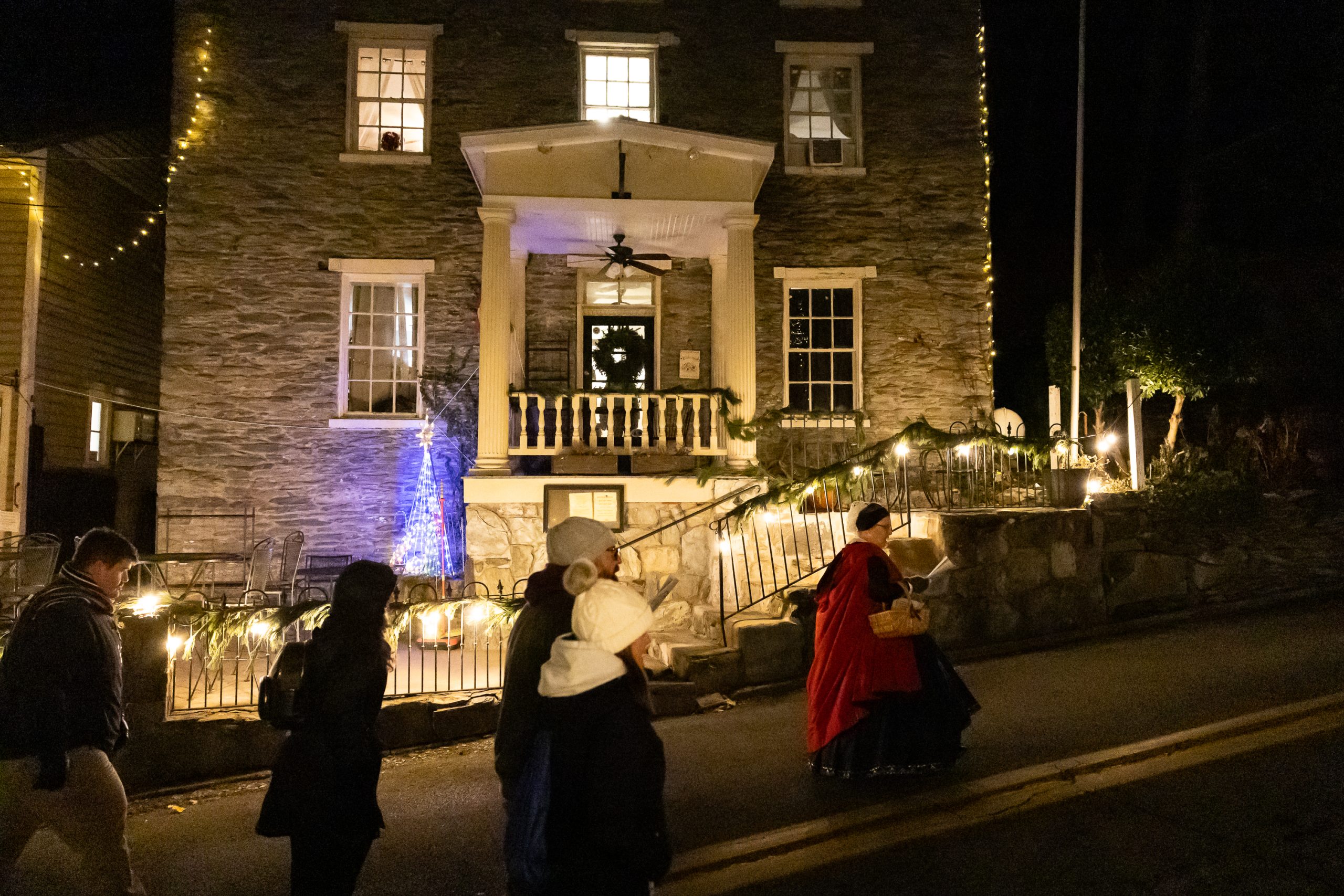 Harpers Ferry and Bolivar celebrate 53rd annual 'Old Tyme Christmas ...