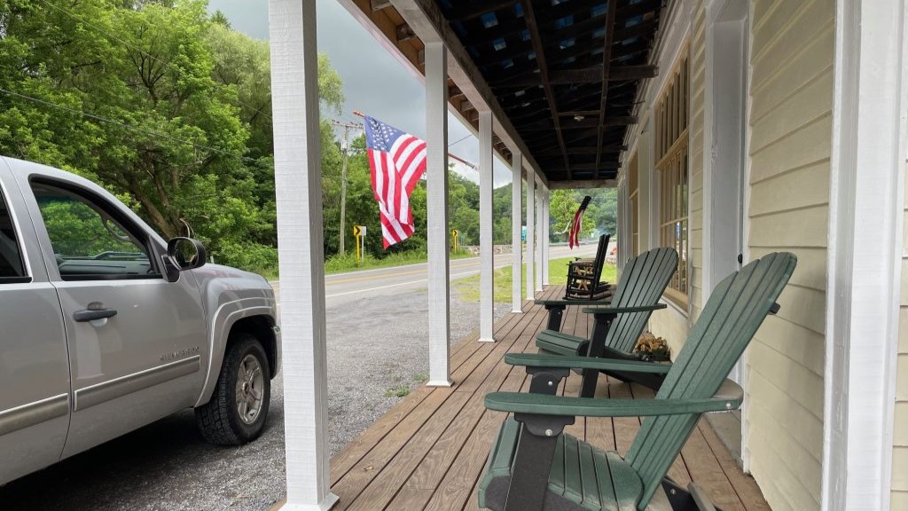 THE FRONT PORCH: Does social media connect or isolate us? – The Real WV